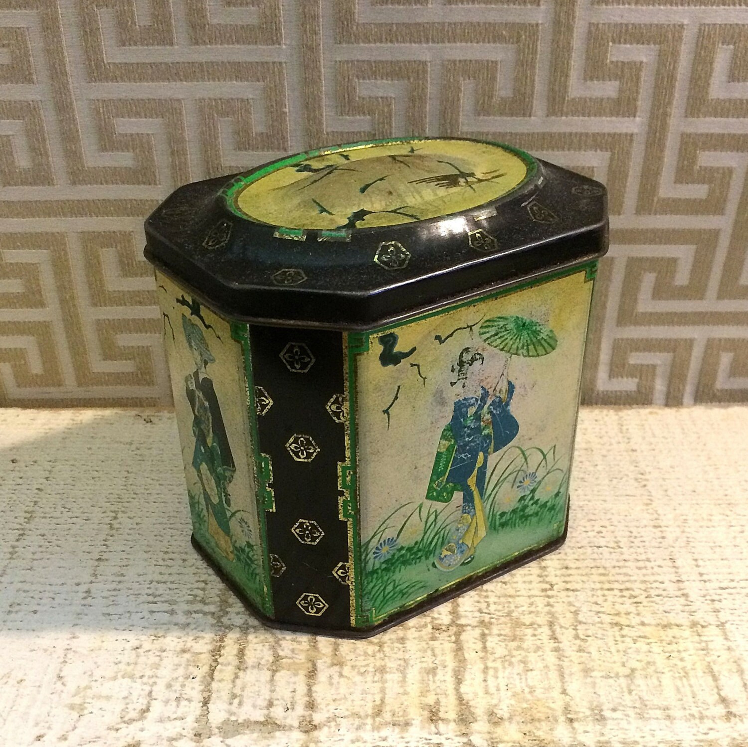 Small Vintage Tin Box Asian Geisha Theme Black and Green – Patina ...