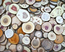 Popular items for large wood slices on Etsy
