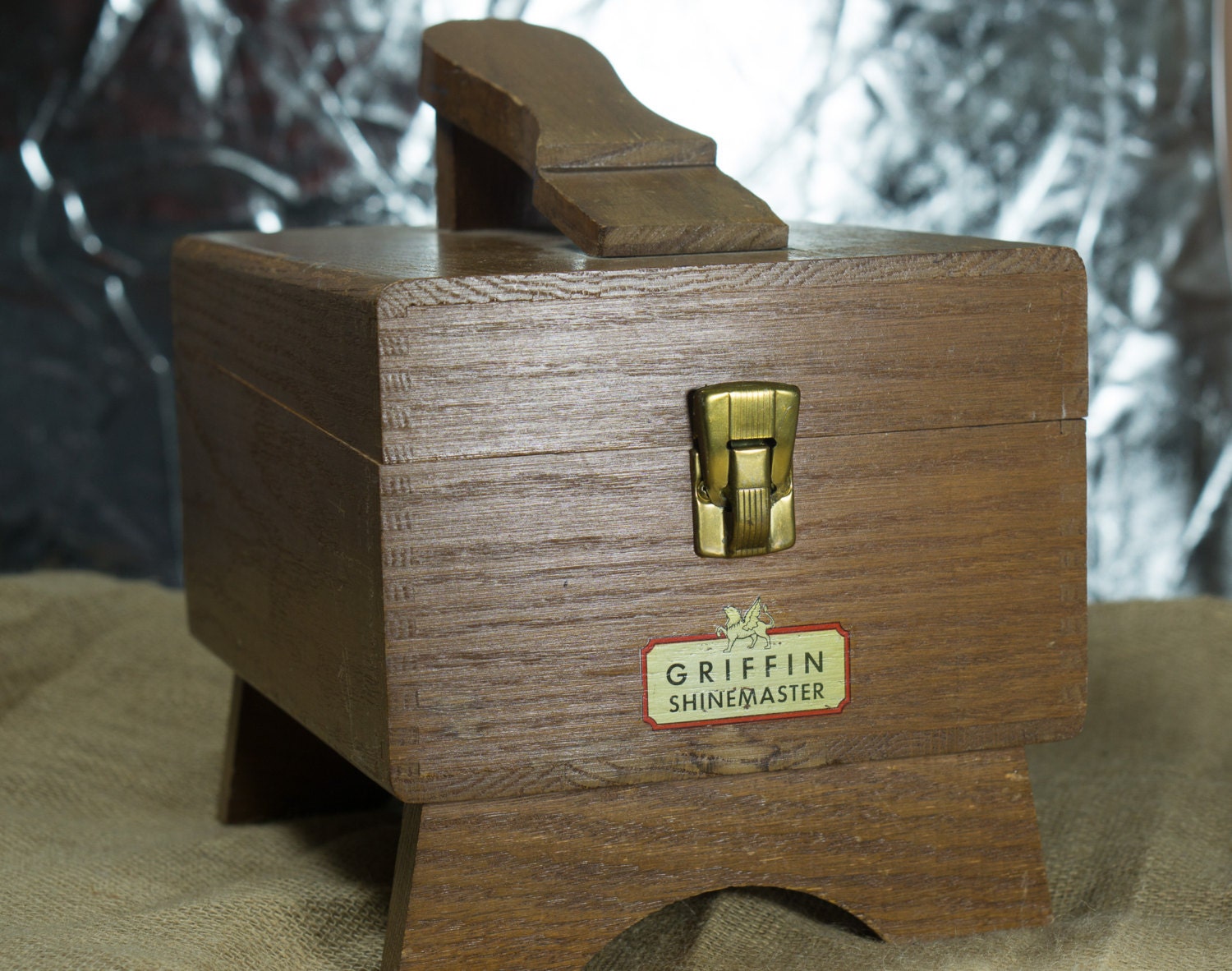 Griffin Shinemaster Shoeshine Box | Solid Brown Oak | Dovetail – Haute ...