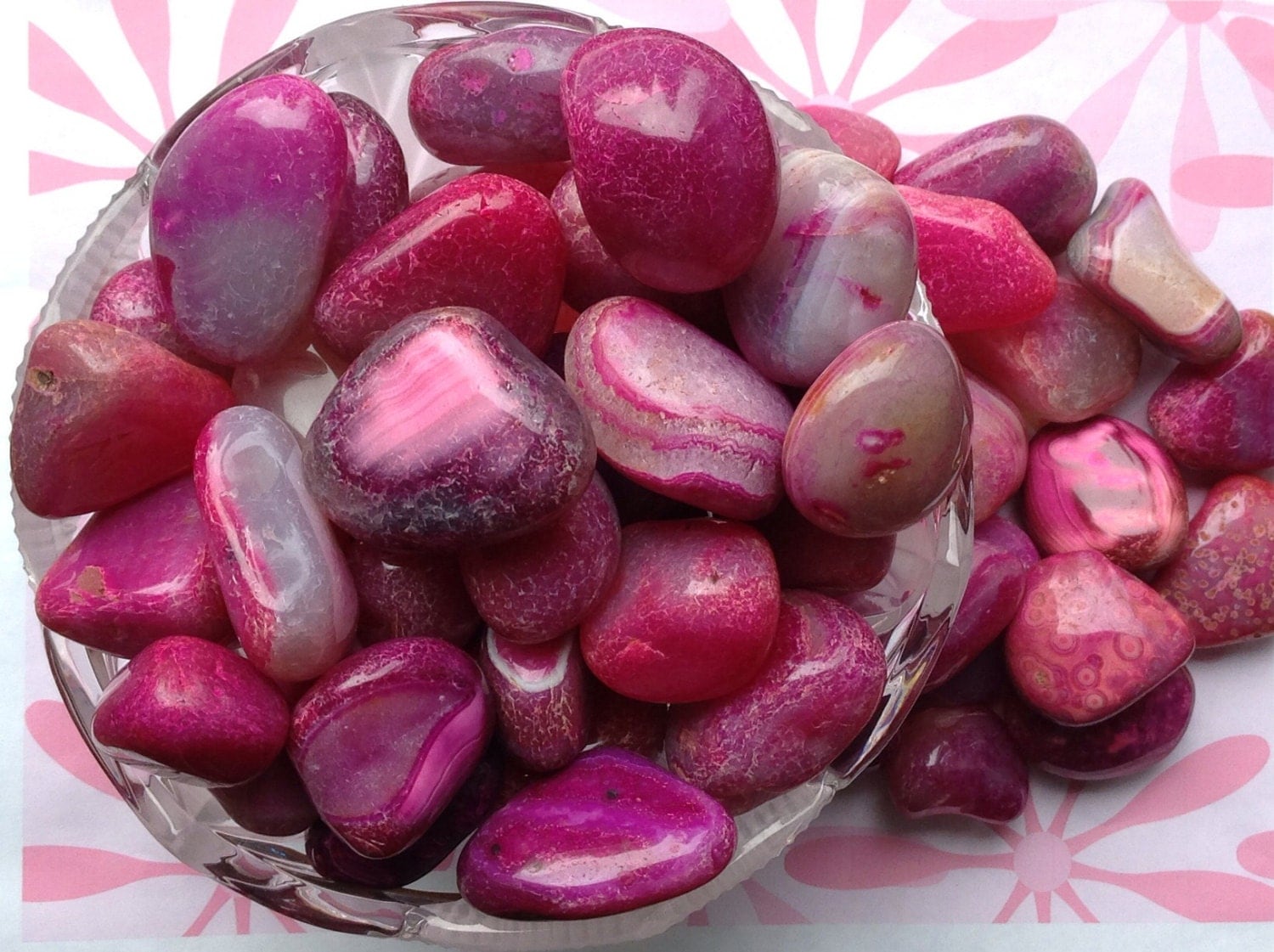 Pink Fuchsia Polished Agate Stone Rock Tumbled Gemstone for