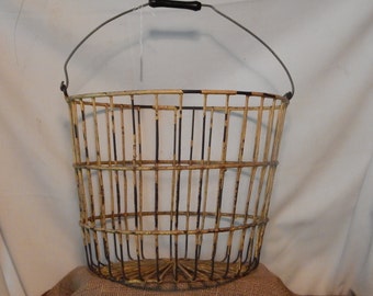 Items similar to Vintage Wire Clam Basket, New England on Etsy
