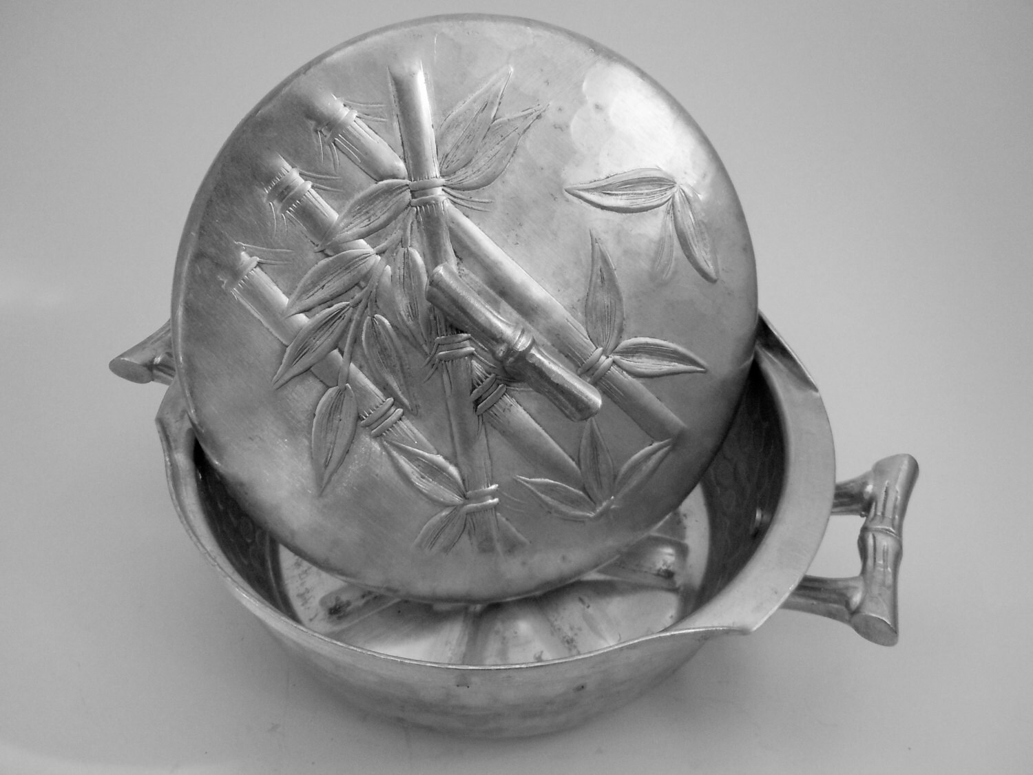 Everlast Hammered Aluminum Dish | Pyrex Vintage Hand Forged Casserole ...