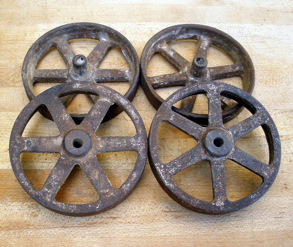 Set of 4 Antique Mini Iron Wheels Steampunk Re-purposing