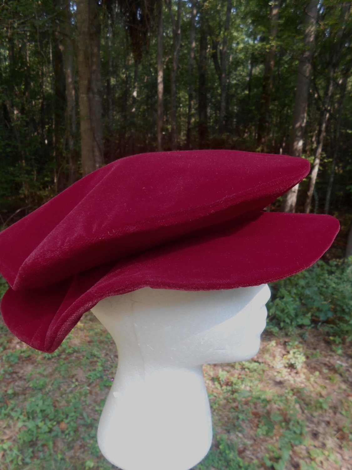 E099 VELVET Pancake Hat Medieval Renaissance Men's