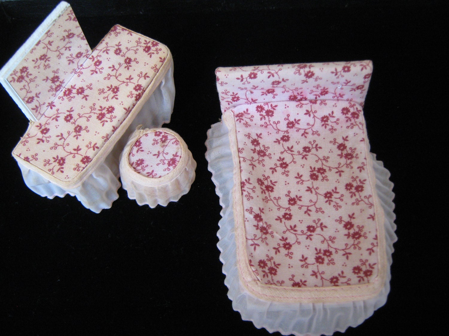 Lovely Vintage 1960’s Barton Dressing Bedroom Suite – Haute Juice