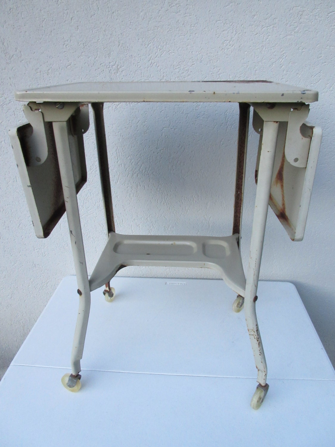 Vintage,compact,folding,metal,desk,taupe,tan,gray,rusty patina,portable ...