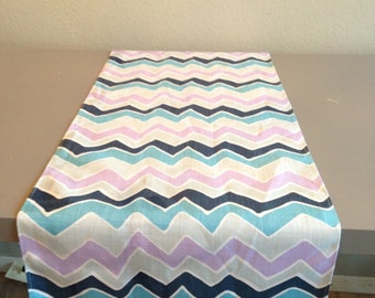 Zigzag table runner | Etsy