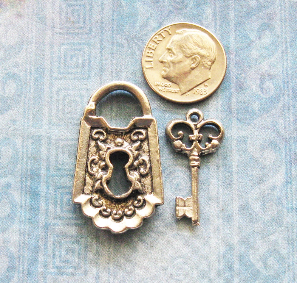 Charm Bracelet Padlock & Key Jewelry Findings Antique Silver Repurpose ...
