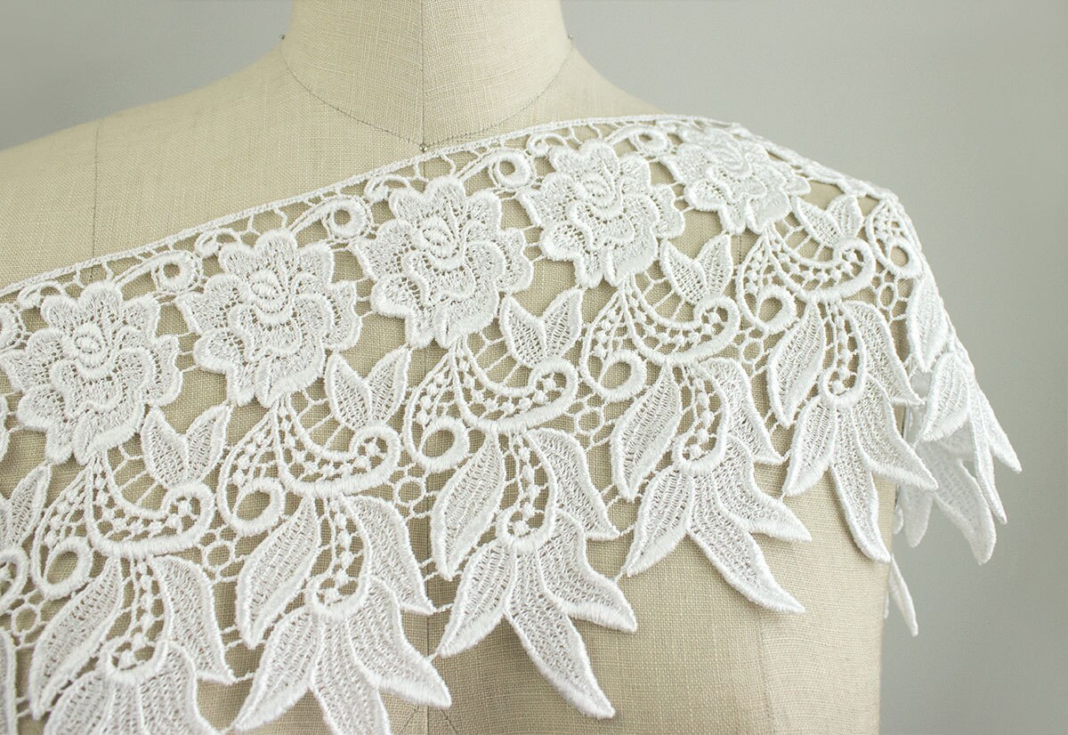 Aphrodite Rose Large White Floral Fringe Lace Trim / Wedding