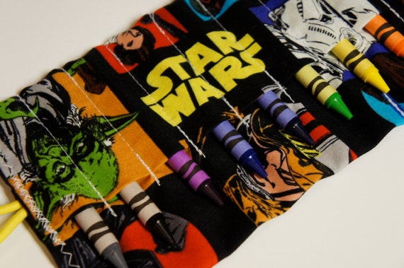 STAR WARS Crayon Roll-Up 10 Count Crayon Caddy Crayola Crayons