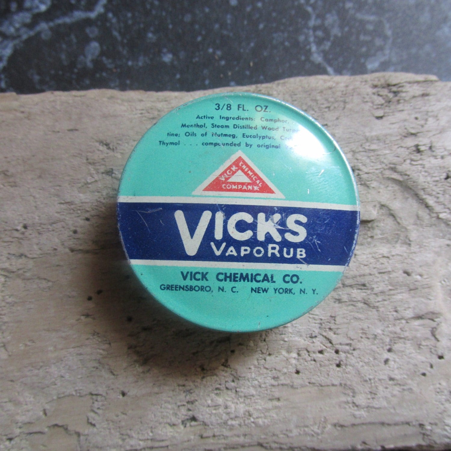 Vintage Vicks VapoRub Tin Vick Chemical Co by SkyesTreasures