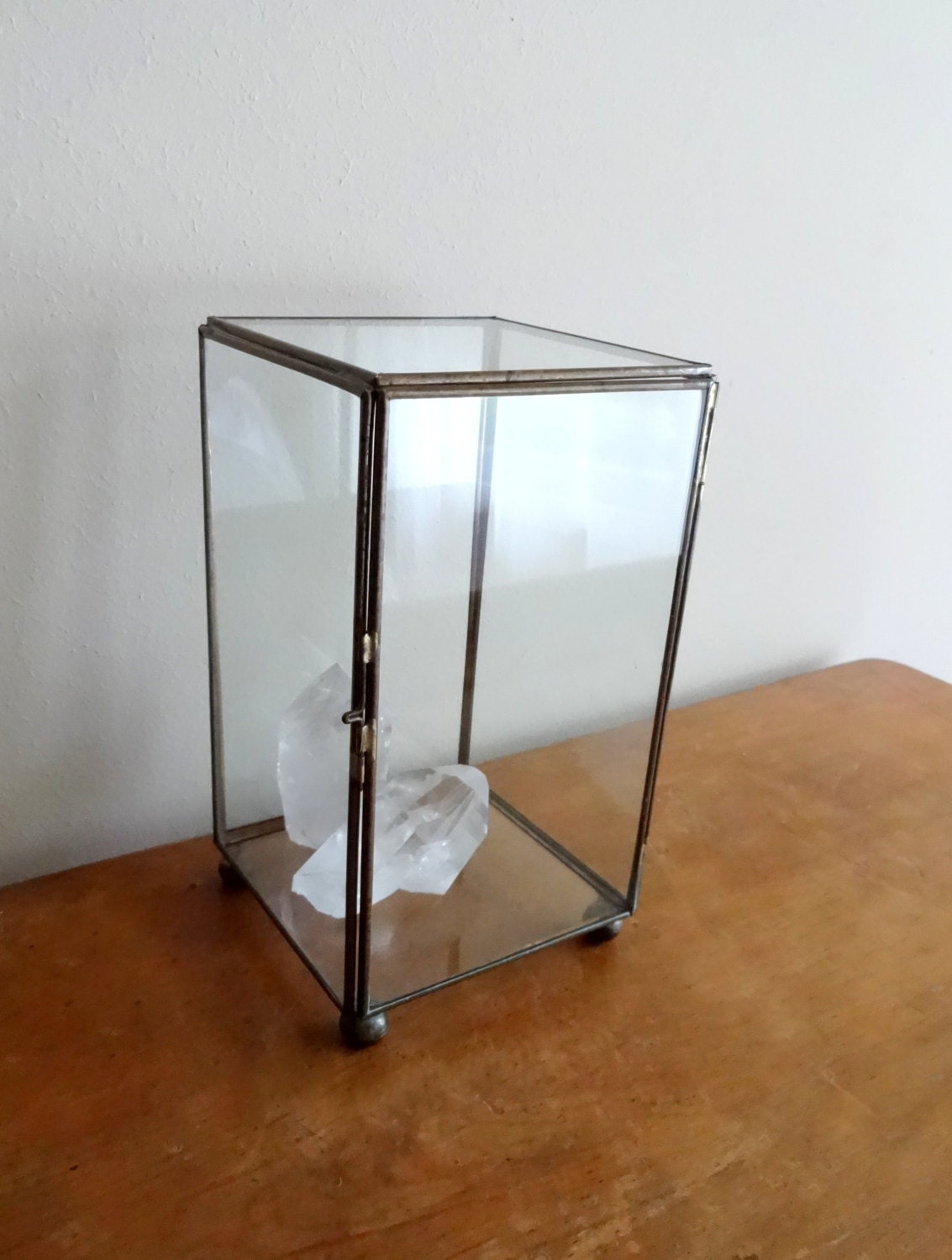 Vintage glass box display case – perfect to display small curiosities ...