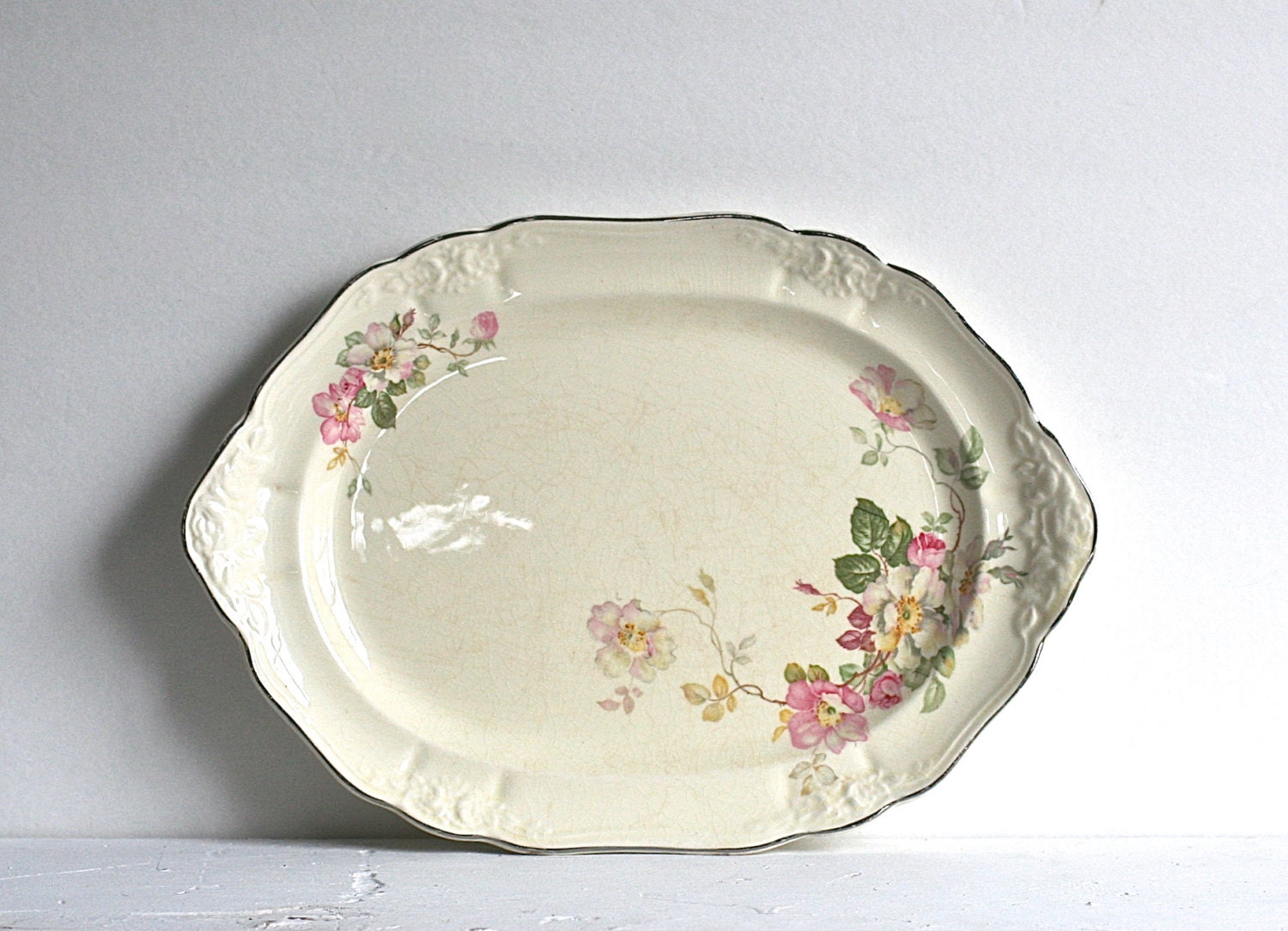 TST Co. Platter 1930s Vintage Taylor Smith Wild Roses Shabby Cottage ...