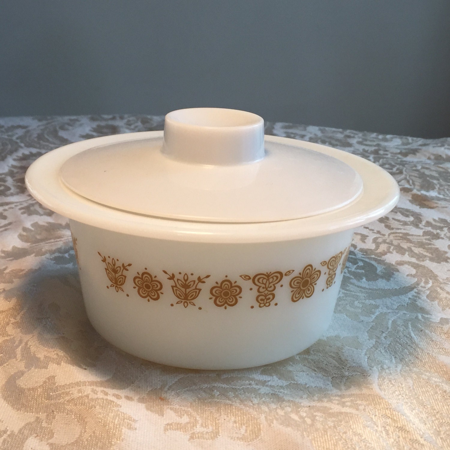 Pyrex Butterfly Gold Sugar Bowl / Vintage Glassware – Haute Juice