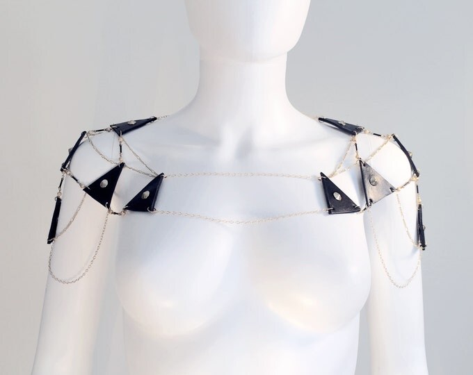 Shoulder spikes | Etsy