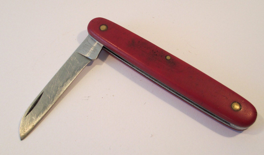Vintage single blade Victorinox Swiss Army pocket knife/