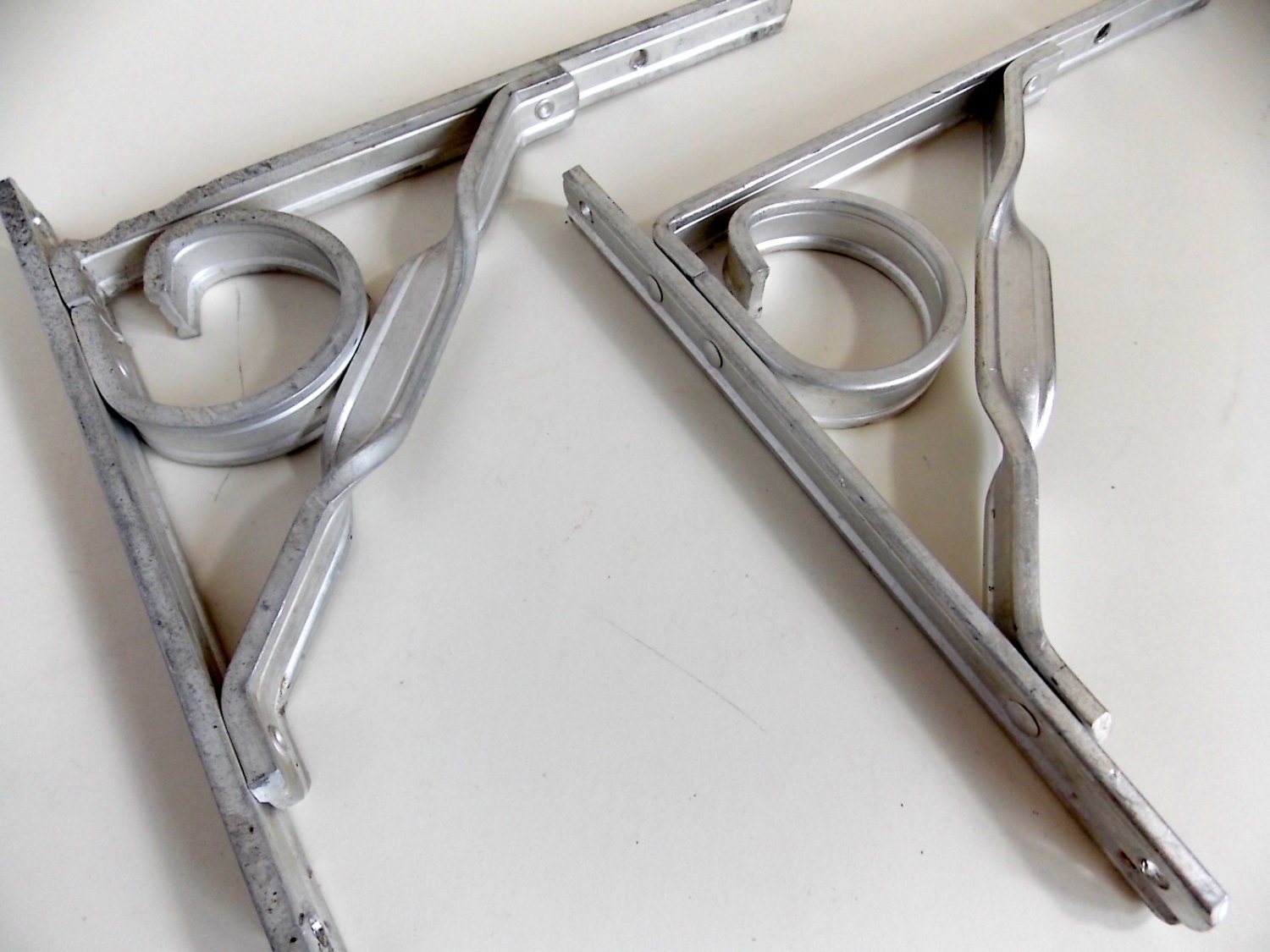 2 Vintage Metal Shelf Brackets Aluminum Shelf by findergirls