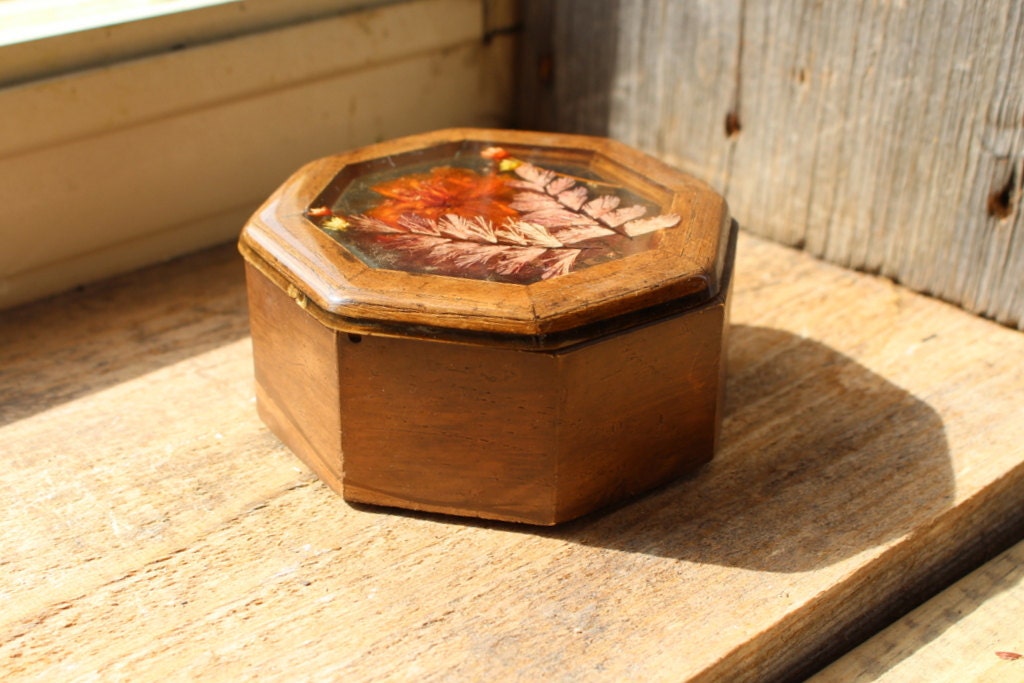 Vintage Octagon Wood Box with Fitted Lid and Real Flowers & Leaves ...