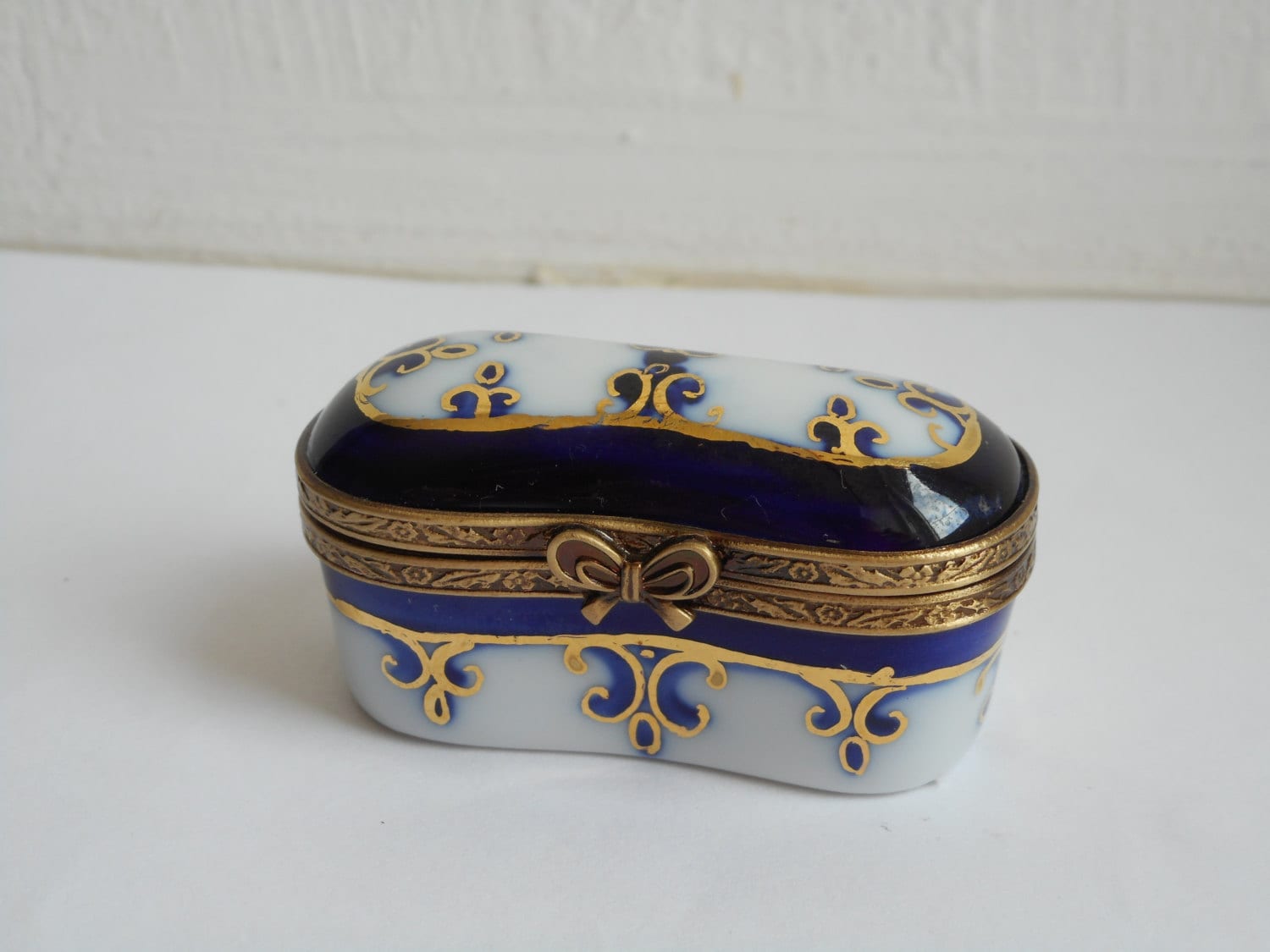 vintage Limoges porcelain hand painted decorative trinket box peint ...