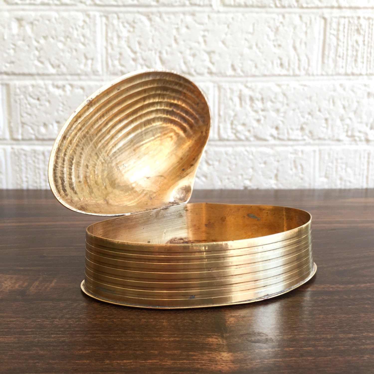 Vintage Brass Clam Shell Hinged Box / Brass Clamshell Beach Decor ...