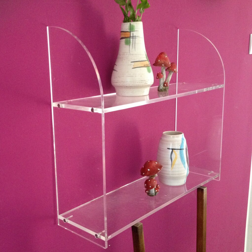 Plexiglasregal – schöne Form – passt in jeden Raum – für den Vintage ...