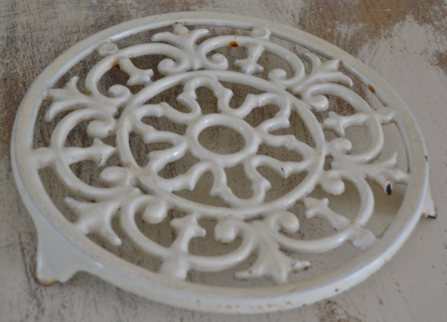 Vintage French Cast Iron Enamel Pot Trivet – Haute Juice