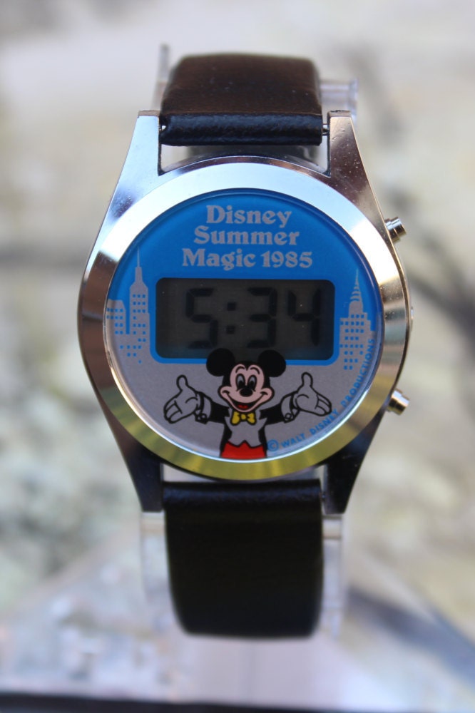 Vintage N O S From 1985 Wait Disney Mickey Mouse Digital Quartz Watch ...