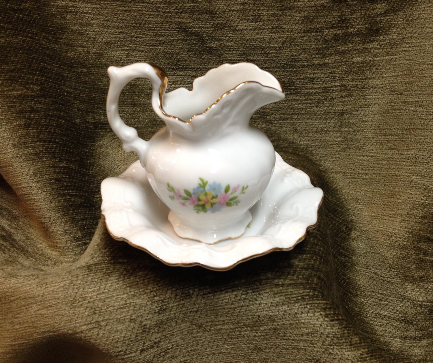 Lefton China Small Pitcher & Bowl Set Lefton 6843 Pastel