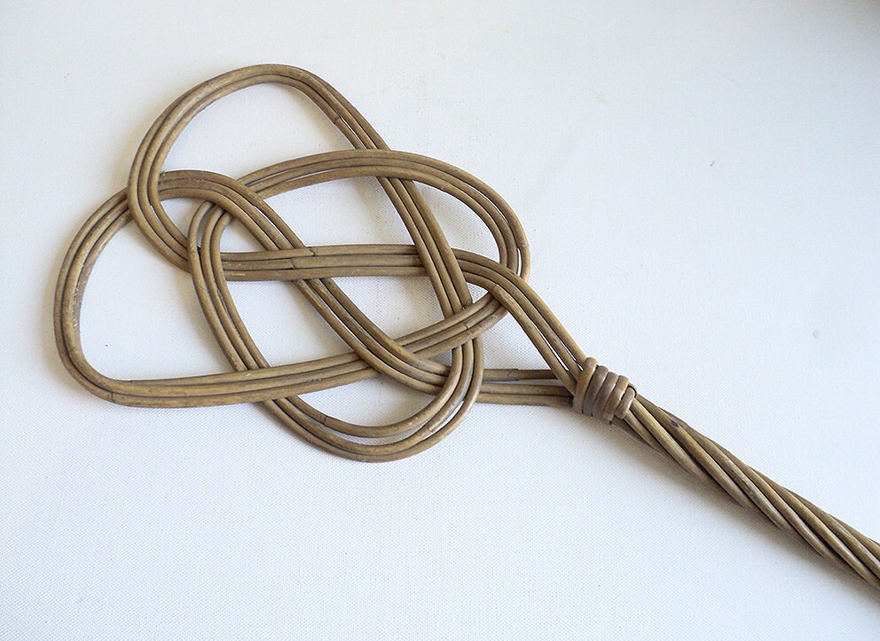 French Rattan Carpet Beater Wicker Primitive Woven Rug Beater Carpet ...