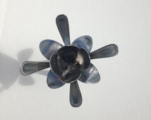 Standing Spoon Flower