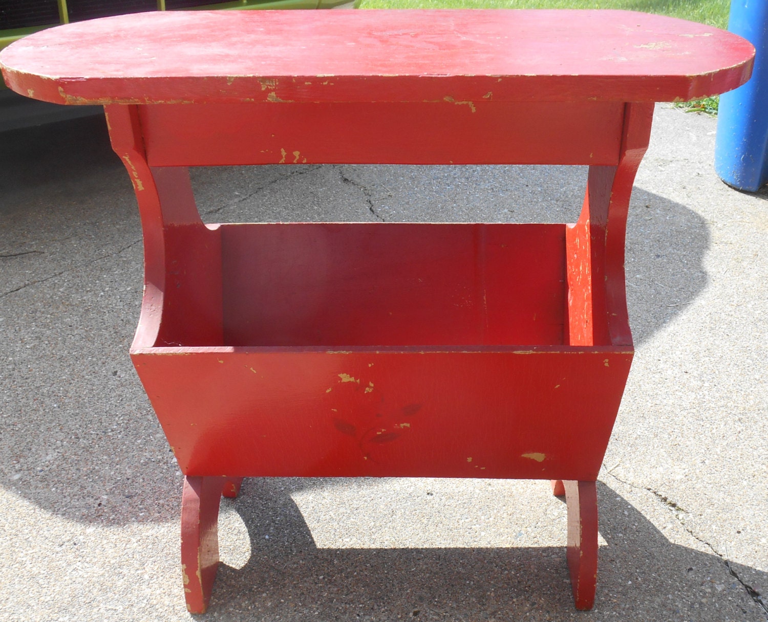 Vintage Magazine Rack End table – Haute Juice