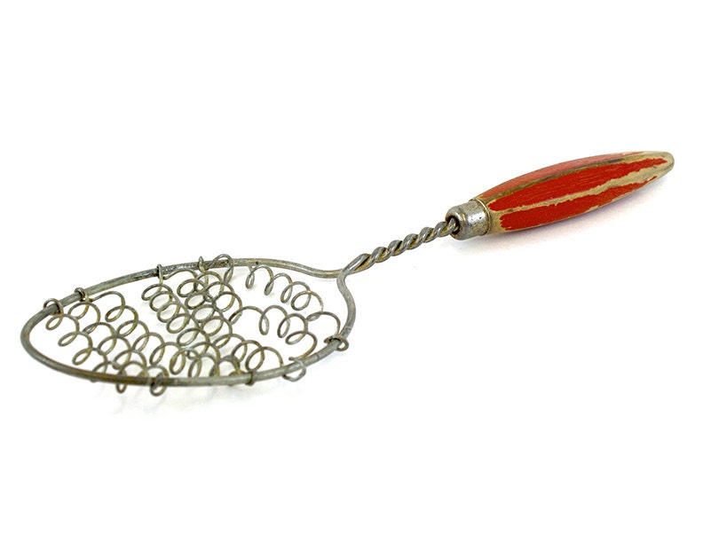 Vintage Rustic Paddle Whisk with Red Handle (E5559) – Haute Juice