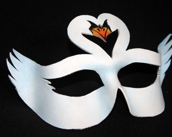 DIY Printable White Swan Mask Halloween Birthdays