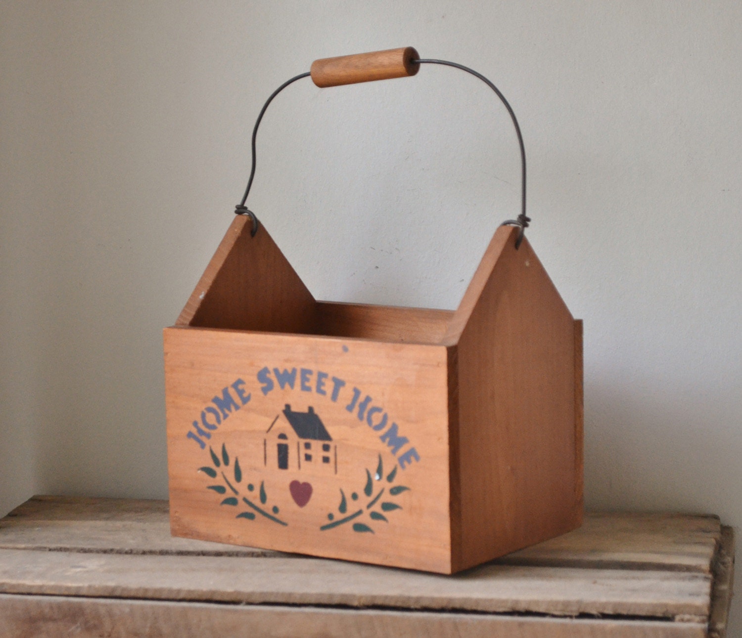 Vintage Wooden Country Style Box with Handle – Haute Juice