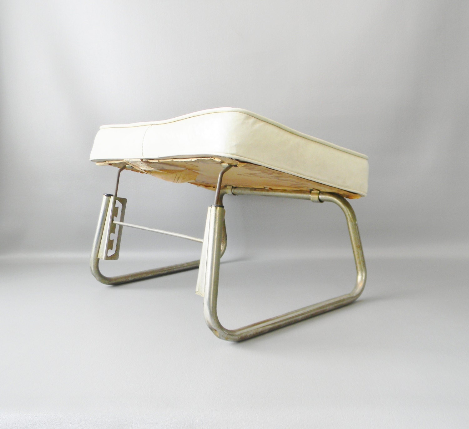 Vintage Cream Vinyl Adjustable Foot Stool / Mid Century / Industrial ...