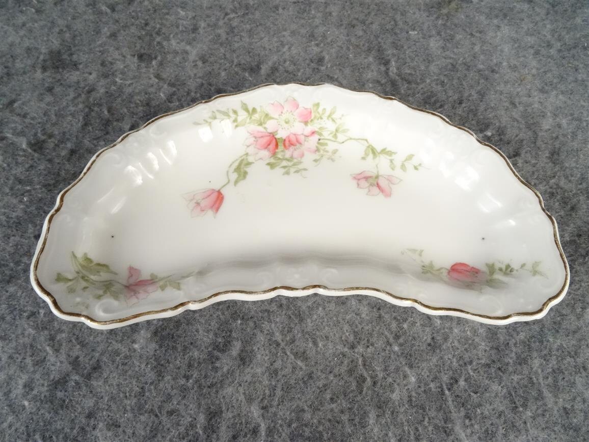 Vintage Porcelain Red Rose Pattern Trinket Tray/Dish – Haute Juice