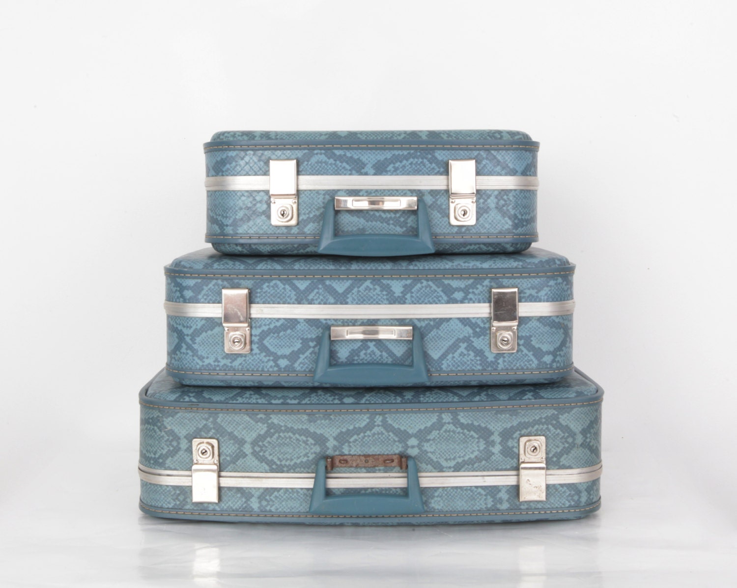 Vintage Suitcase Luggage Stack in Blue Snakeskin 1960s Hardbody – Haute ...