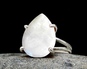White stone ring | Etsy