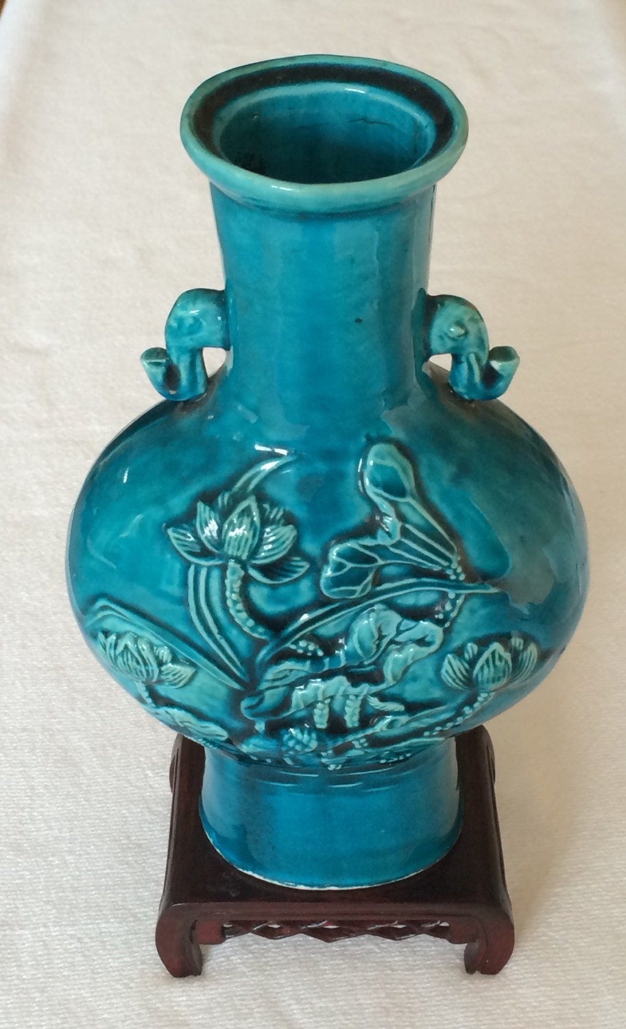 Chinese Vintage Porcelain Turquoise Crackle Glaze Relief
