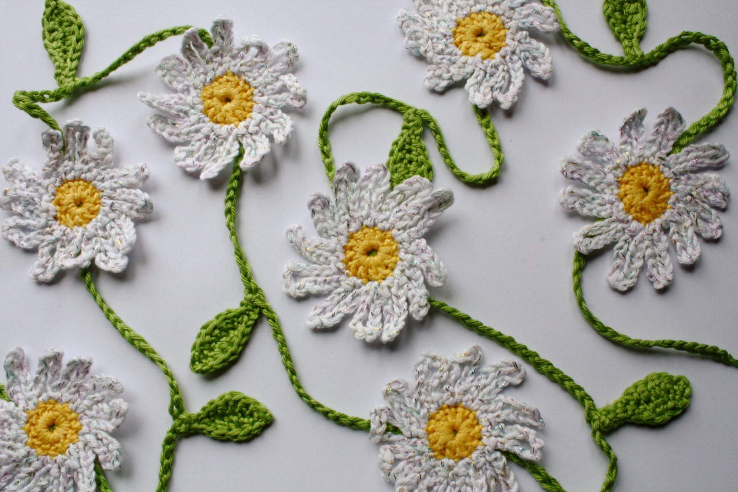 Crochet Daisy Chain Crochet Daisy Bunting Flower by BambiCrochet