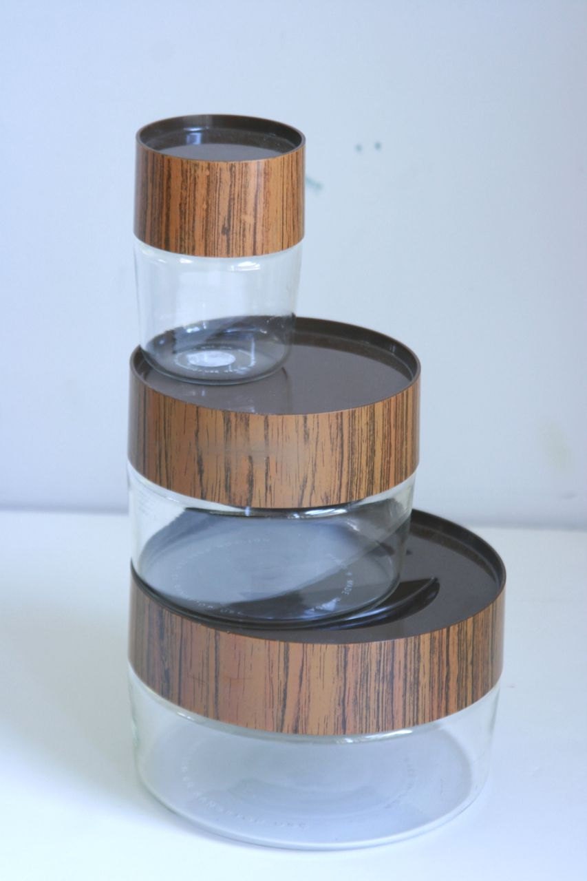 Vintage Pyrex canisters stacking wood grain set of 3 – Haute Juice