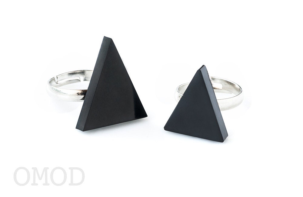 Black Triangle Ring, Geometric Ring, Mod Ring, Modern Rings, Handmade ...