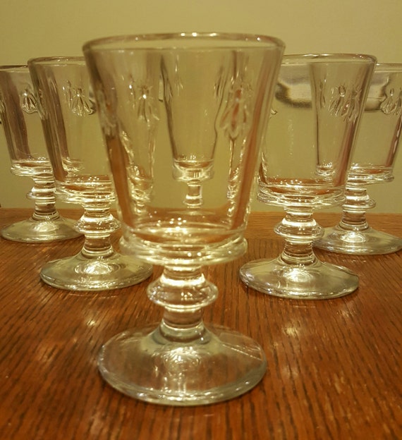 French La Rochere Paris Musees Napoleon Royal Bee Wine Glasses
