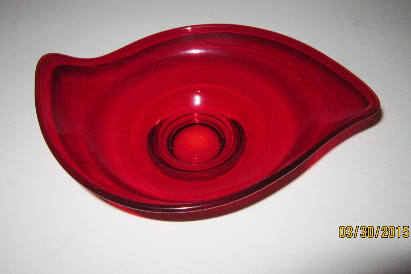 Vintage 1950s Blenko red asymetrical bowl 8 inches long serving dish ...
