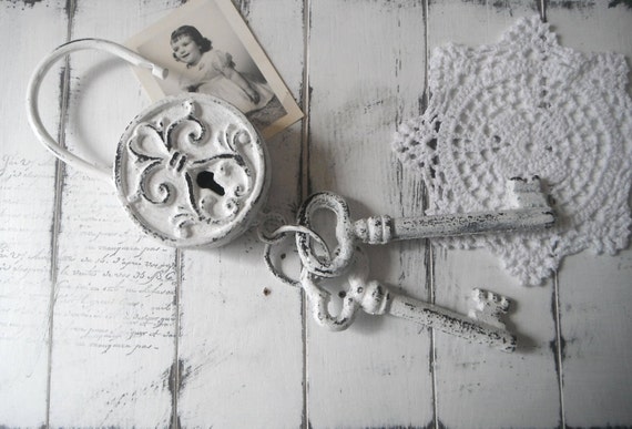 lock and key shabby chic home decor painted keys distressed
