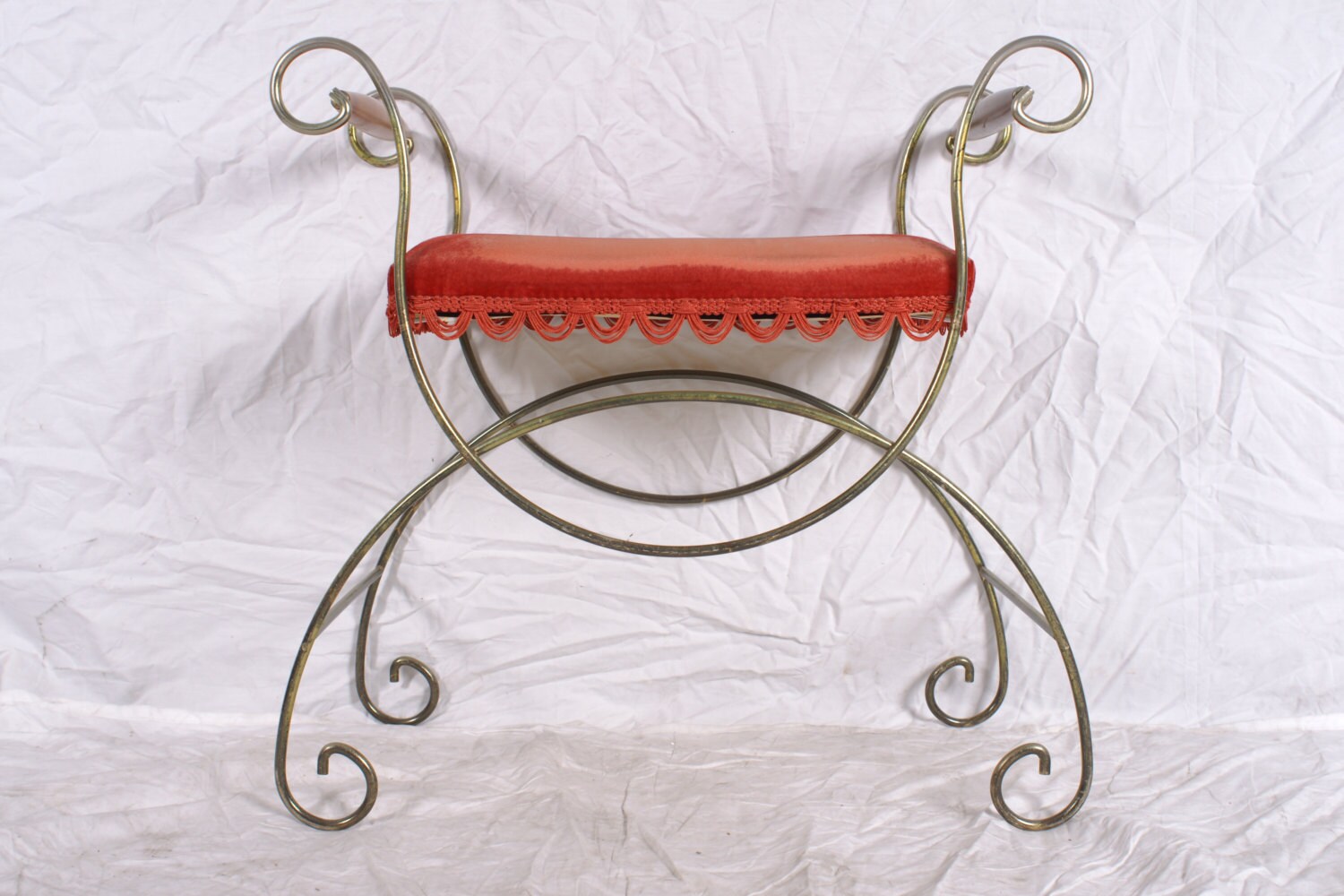 Red Velvet Vanity Stool Shabby Chic Hollywood Regency French Provincial ...