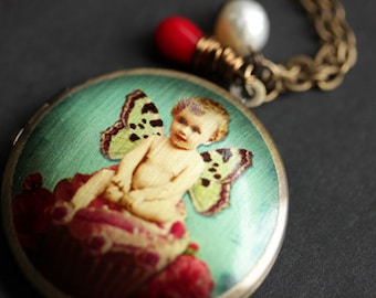 Red Mushroom Necklace. Toad Stool Locket by TheTeardropShop