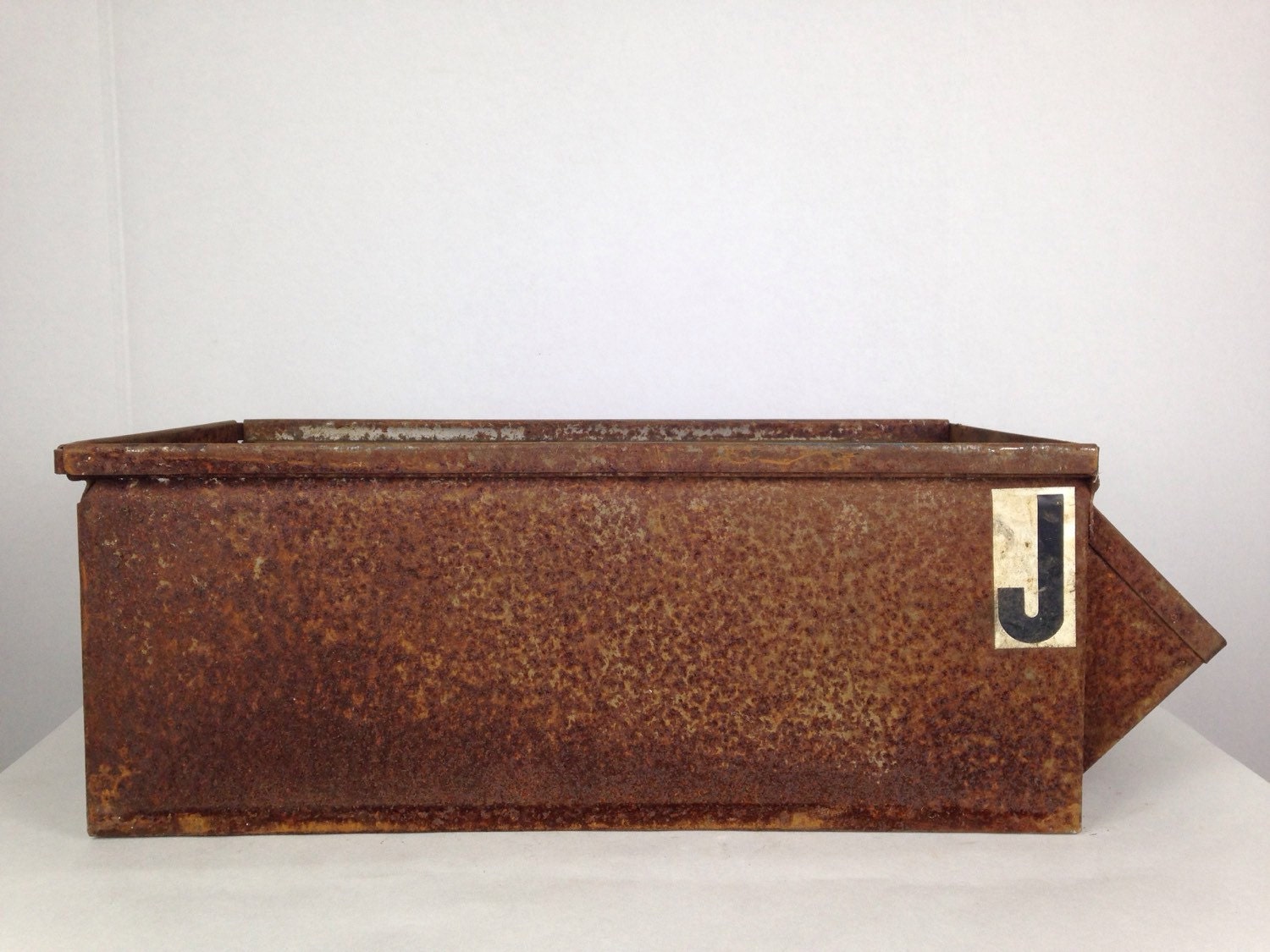 Vintage Metal Industrial Storage Bin Heavy Metal Rusty Tray Industrial ...