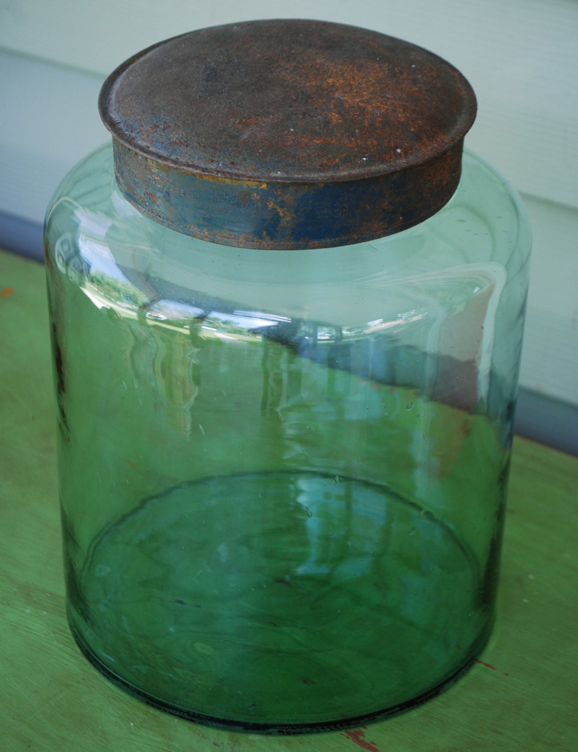 Primitive antique green glass apothecary jar blue rusty lid old bubble ...