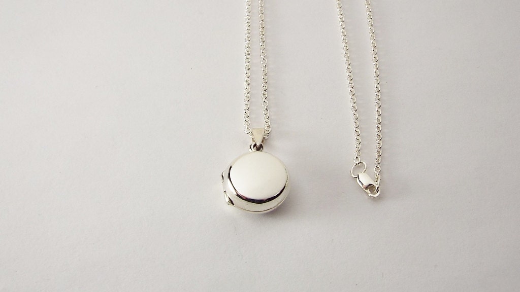 Personalized Sterling Silver Round Locket Petite 1/2 Inch